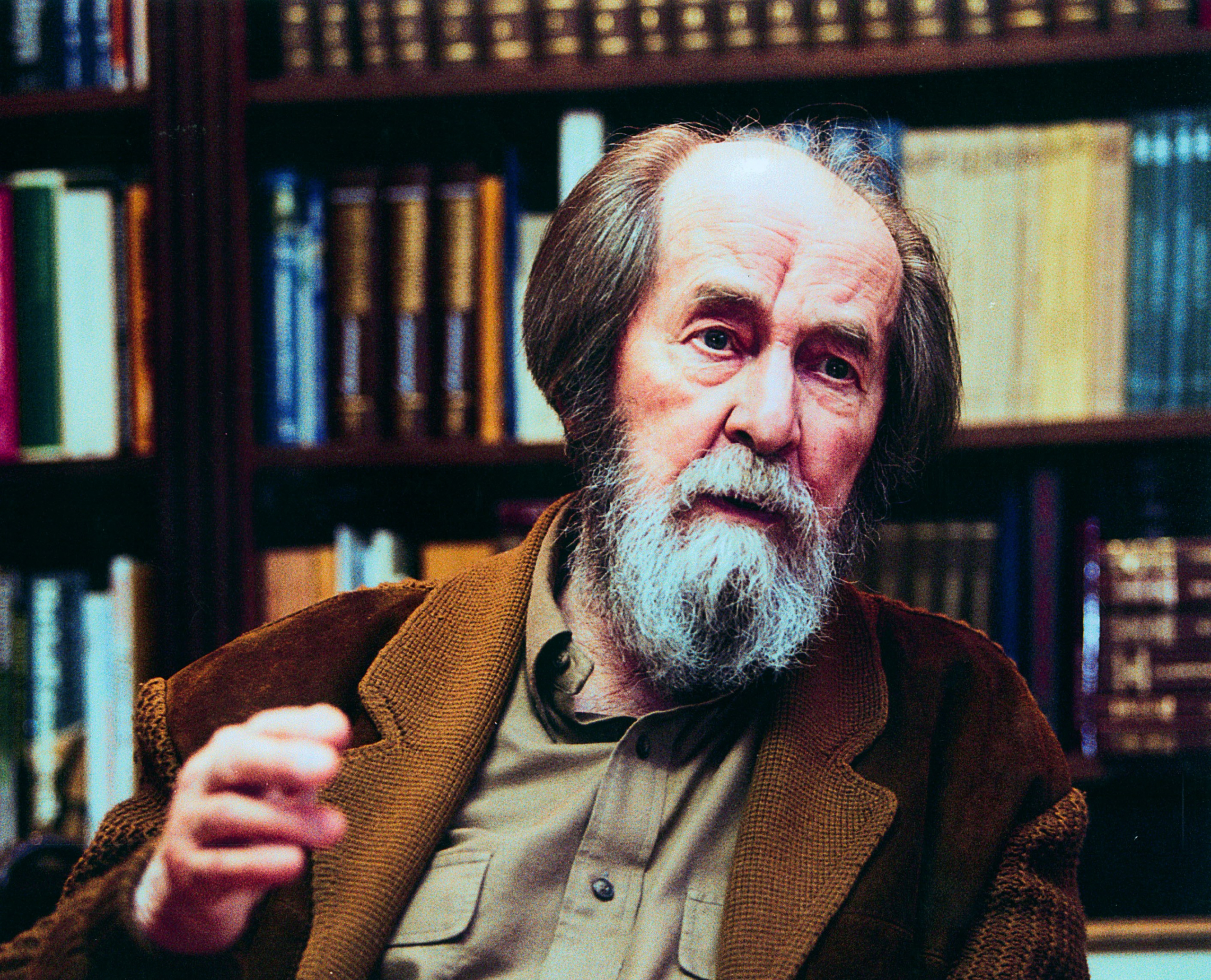 Literature versus Tyranny - Joseph Pearce